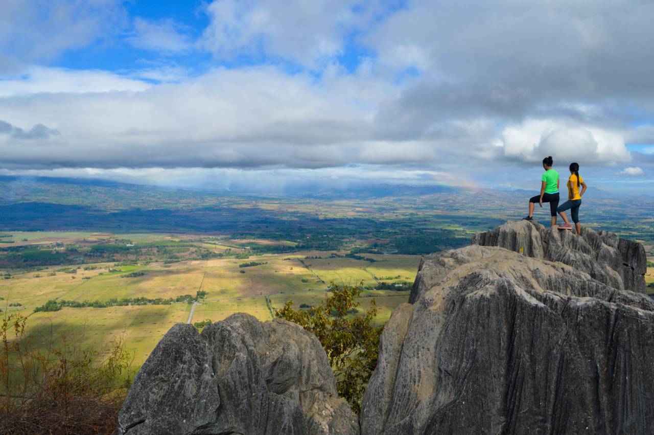š„ Imagen De Gente Mujer Viajes De Aventura Al Aire Libre Senderismo Escalada ćfoto Gratis